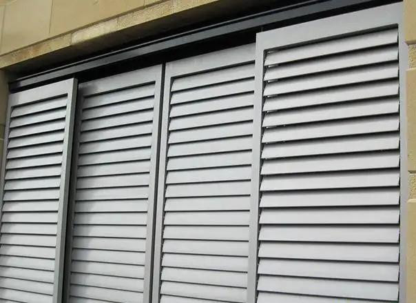 White Color Surface Glass Louver Doors Aluminium Frame French Doors